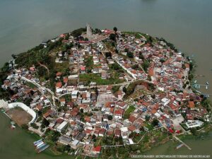 Información de Janitzio: Historia, turismo, clima y más | Descubre México