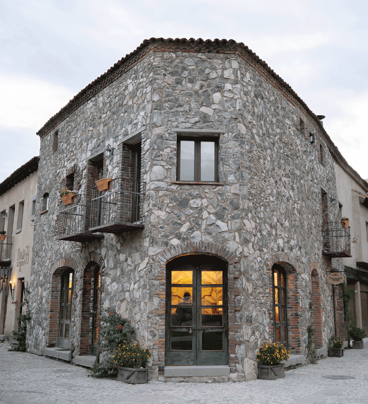 Ven a disfrutar de Val'Quirico, el pueblo mexicano inspirado en la ...