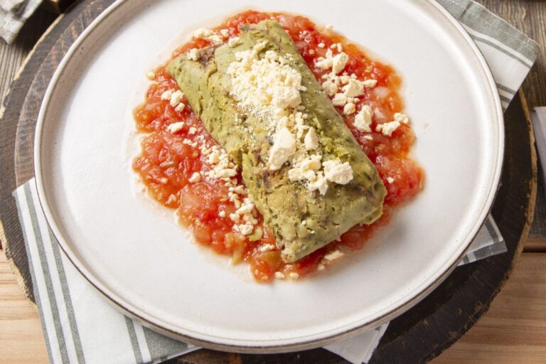 Tamal de chipilín: sabor tradicional del sureste mexicano | Descubre México